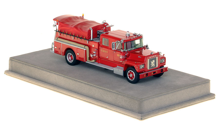 Fire Replicas FDNY 1969 Mack® R Pumper - Engine 38
