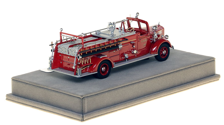 Fire Replicas FDNY 1947 Mack® L Pumper - Engine 231