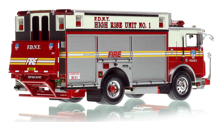 Fire Replicas FDNY 2002 Mack® MR/Saulsbury High Rise Unit 1 - Manhattan