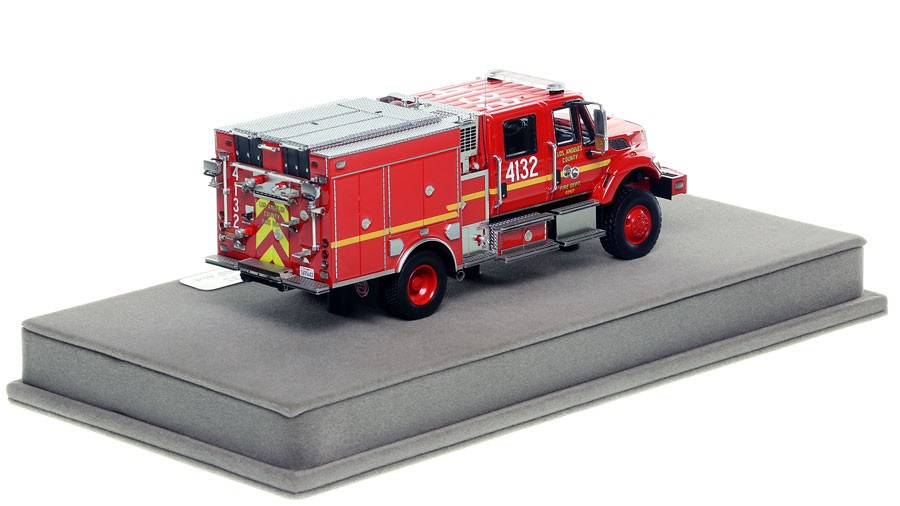 Fire Replicas BME Model 34 Type 3 International 7400 4x4 - Los Angeles ...