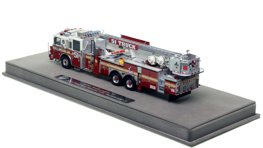 FDNY 2013 Seagrave Attacker 95' Tower Ladder 51 - Bronx Scale Model