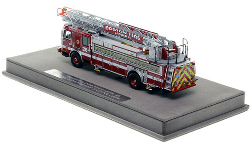 Fire Replicas Boston Fire Department 2022 E-One Cyclone II - Ladder 26 ...