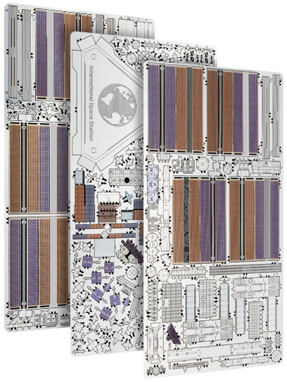 "ISS - International Space Station" Metal Model Kit | Metal Earth - Tri ...