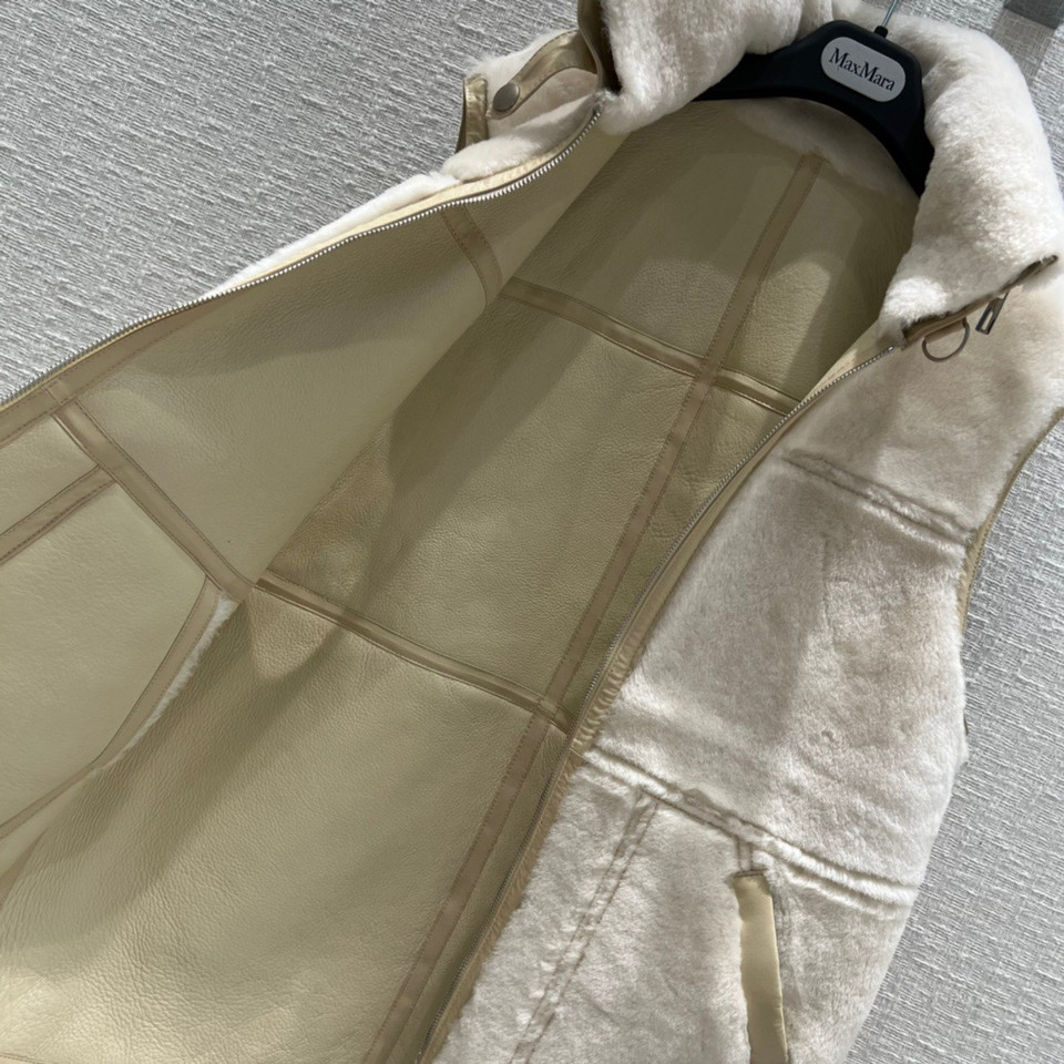 Hermès Reversible long leather vest Ivory - BVPRIVE