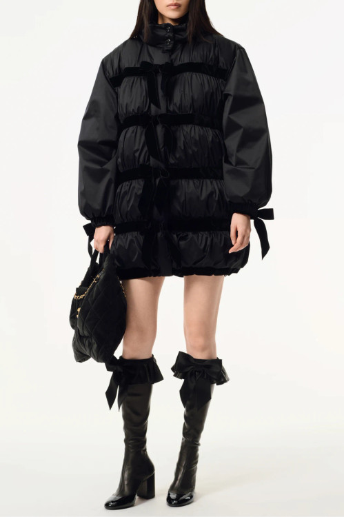 Chanel Fall-Winter 2025/26 Puffer Coat Taffeta Black - BVPRIVE