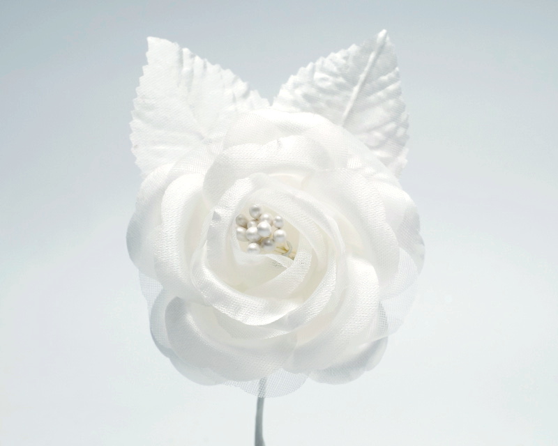 2.5" White Silk Single Rose Flowers - Pack of 12 - CB Flowers & Crafts
