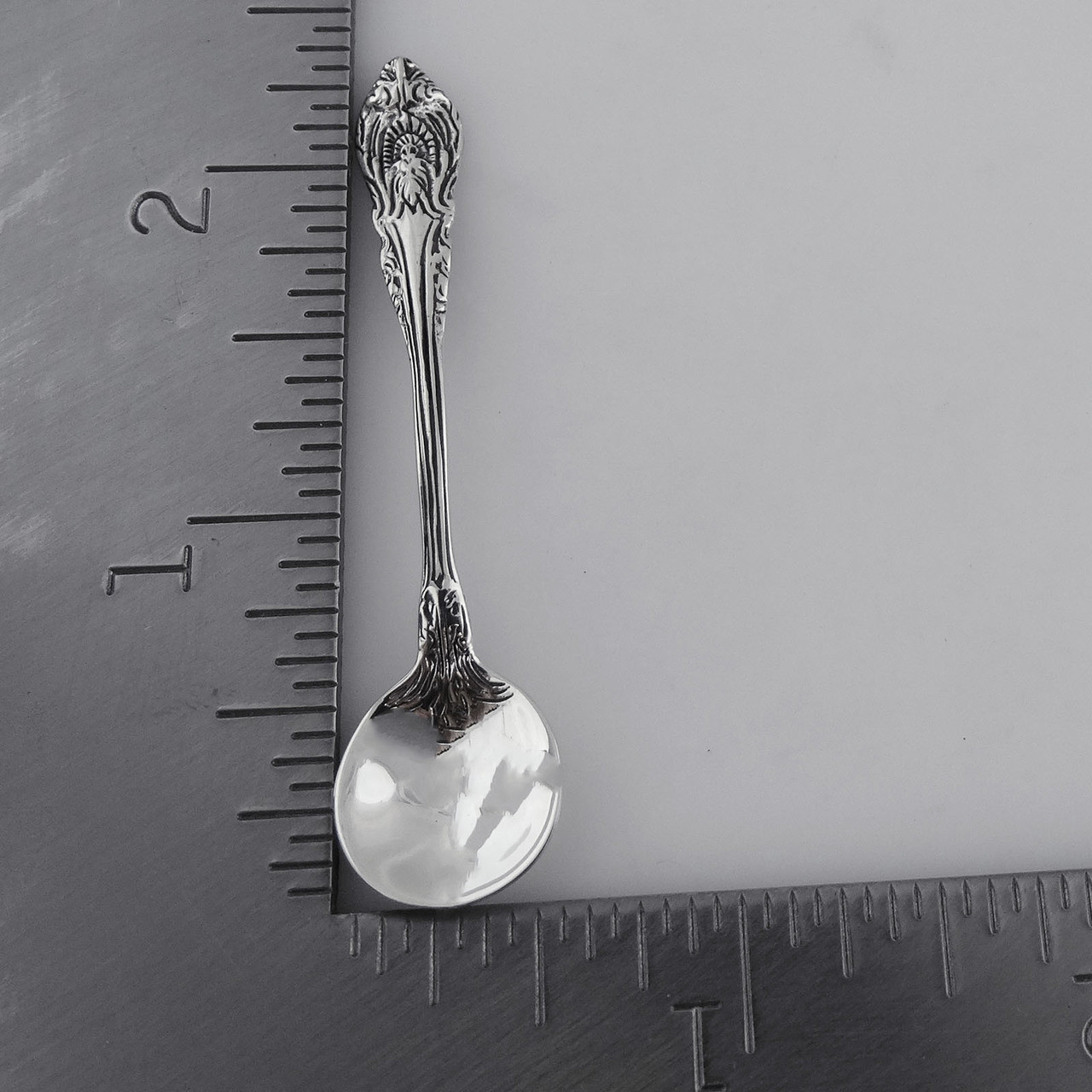 Traditional Salt Spoon - 925 Sterling Silver | REO Company