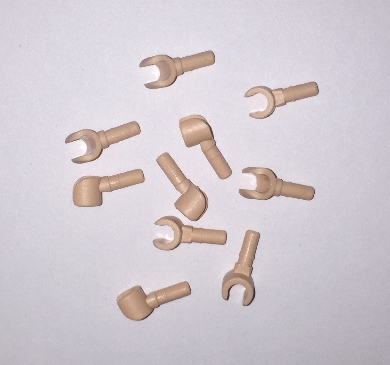LEGO® 10x Light Flesh Hands - for minifigs - The Brick People