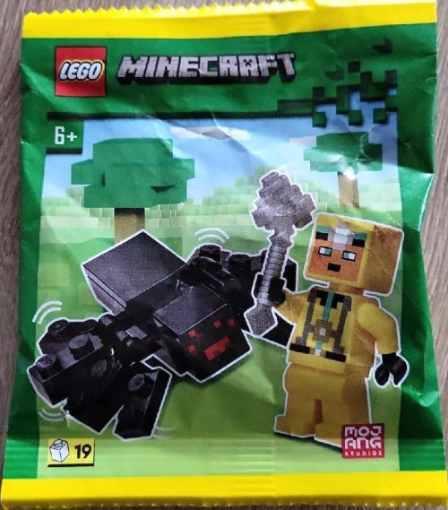 LEGO Minecraft: Cave Explorer Minifigure with Spider