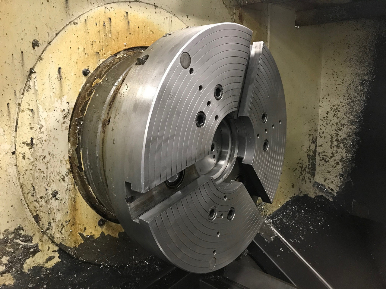 Okuma 24" Three Jaw Chuck - Removed from LH55-N Lathe