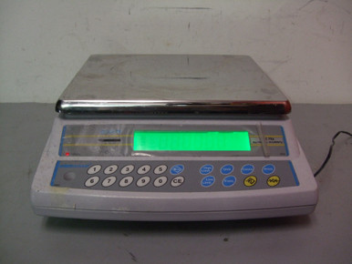 AE Adam Equipment Model CBK 70a Scale, 70lbs/32Kg