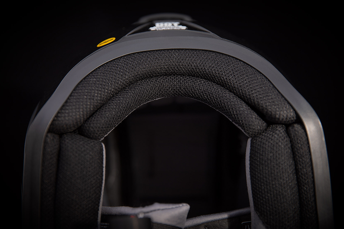 Icon Airform Counterstrike MIPS Helmet - MC Powersports