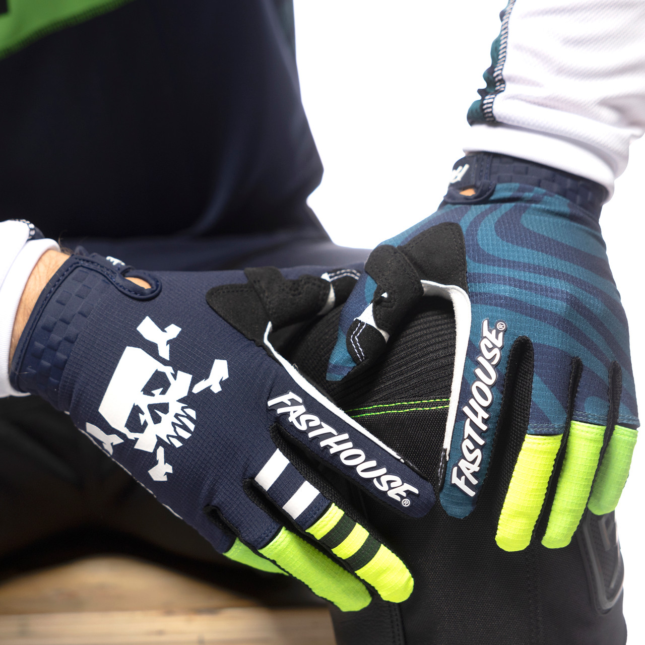 Fasthouse Speed Style Nova Glove - MC Powersports
