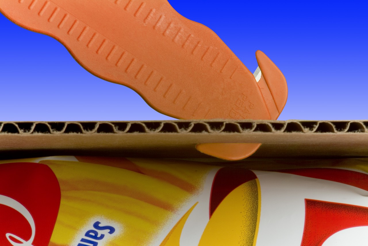 Klever Kutter | clever cutter | safety cutter | a safer box cutter ...