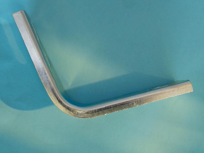 71-73 Quarter Window Guide Lower Bracket Lh & Rh