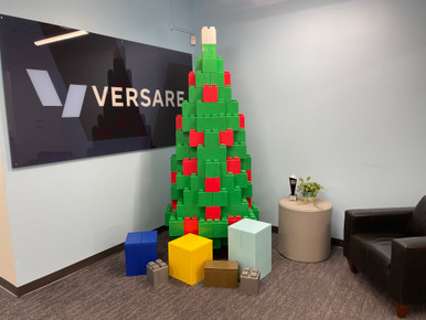 Giant Building Block Christmas Tree & Gifts | EverBlock