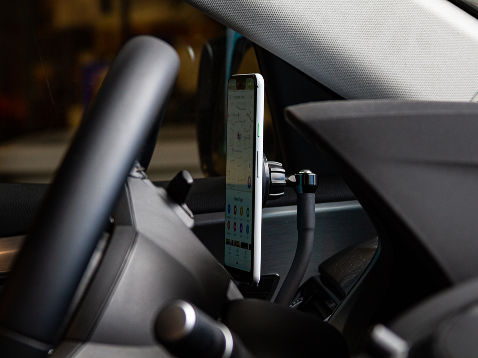 The Gemini Phone Mount