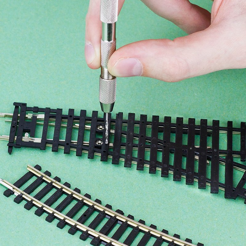 Modelcraft Pin Vice with Drill Bits - Wonderland Models | PPV2237/D | £ ...