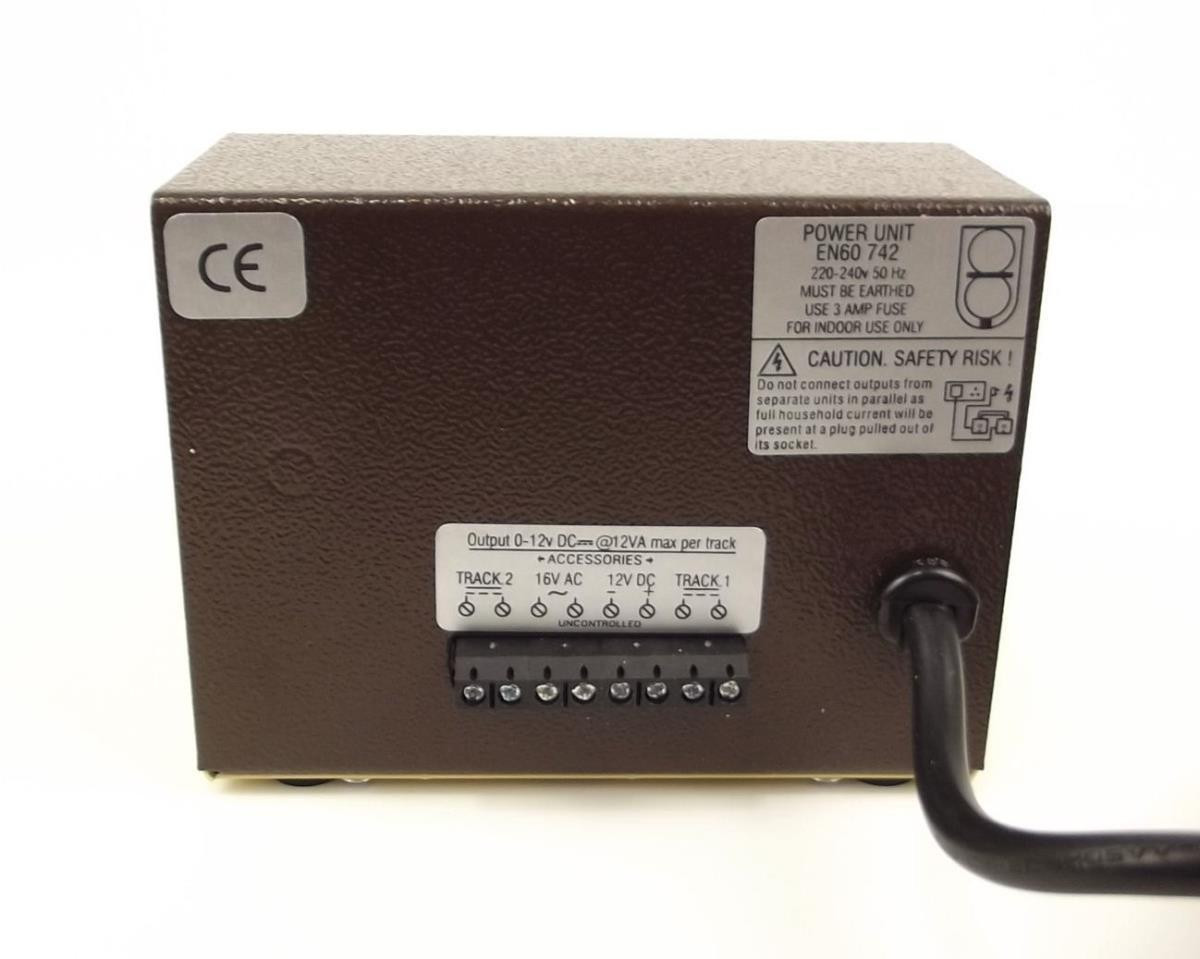 Gaugemaster Model D Twin Train and Model Railway Controller ...