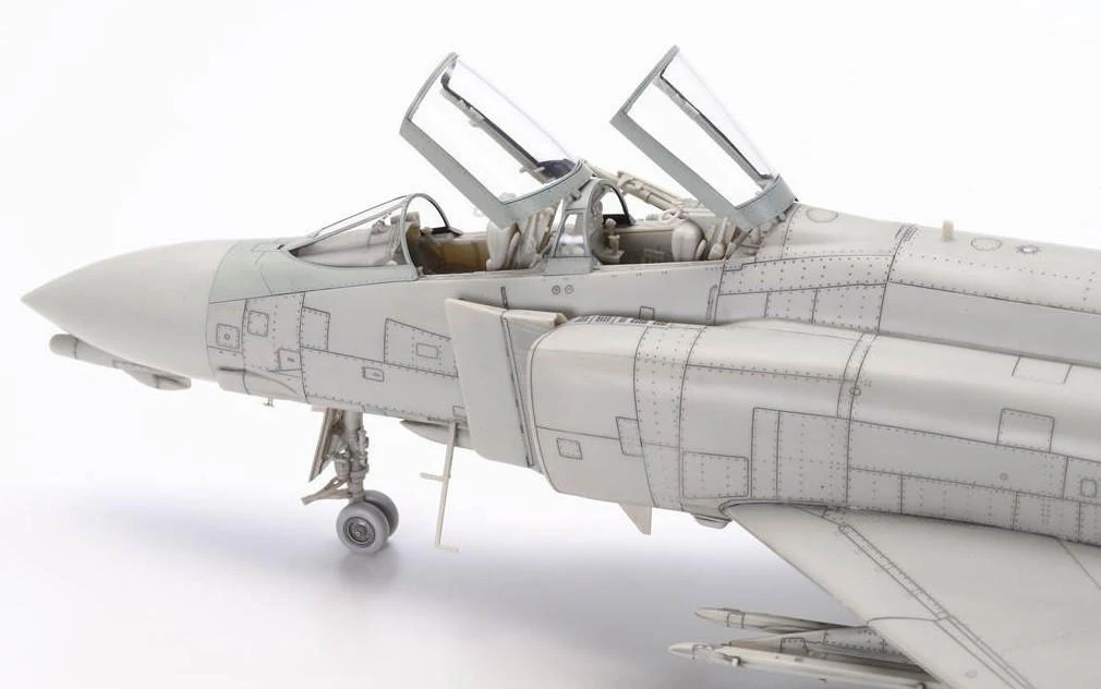 Tamiya 1/48 McDonnell Douglas F-4B Phantom II - Wonderland Models ...