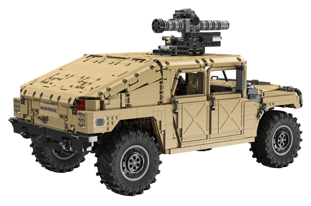 CaDA 1/8 Hummer Humvee - Wonderland Models | C61036W | £189.99
