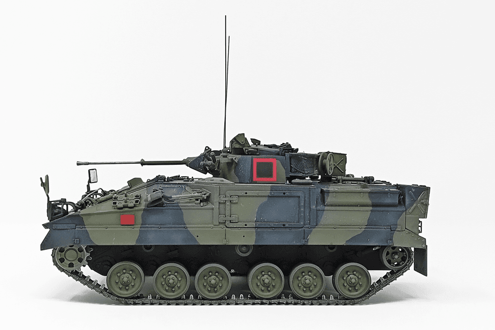 Adventures In Plastic 1/35 Warrior IFV British Army - Wonderland Models ...