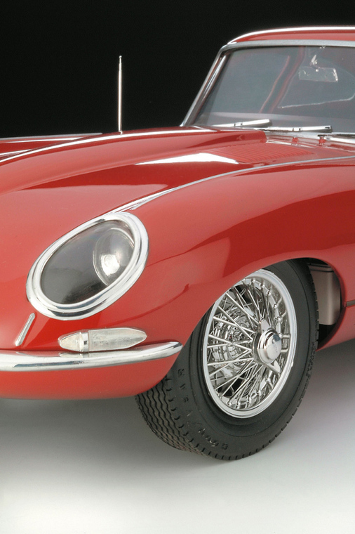 Revell 1/8 Jaguar E-Type Limited Edition Model Kit - Wonderland Models ...