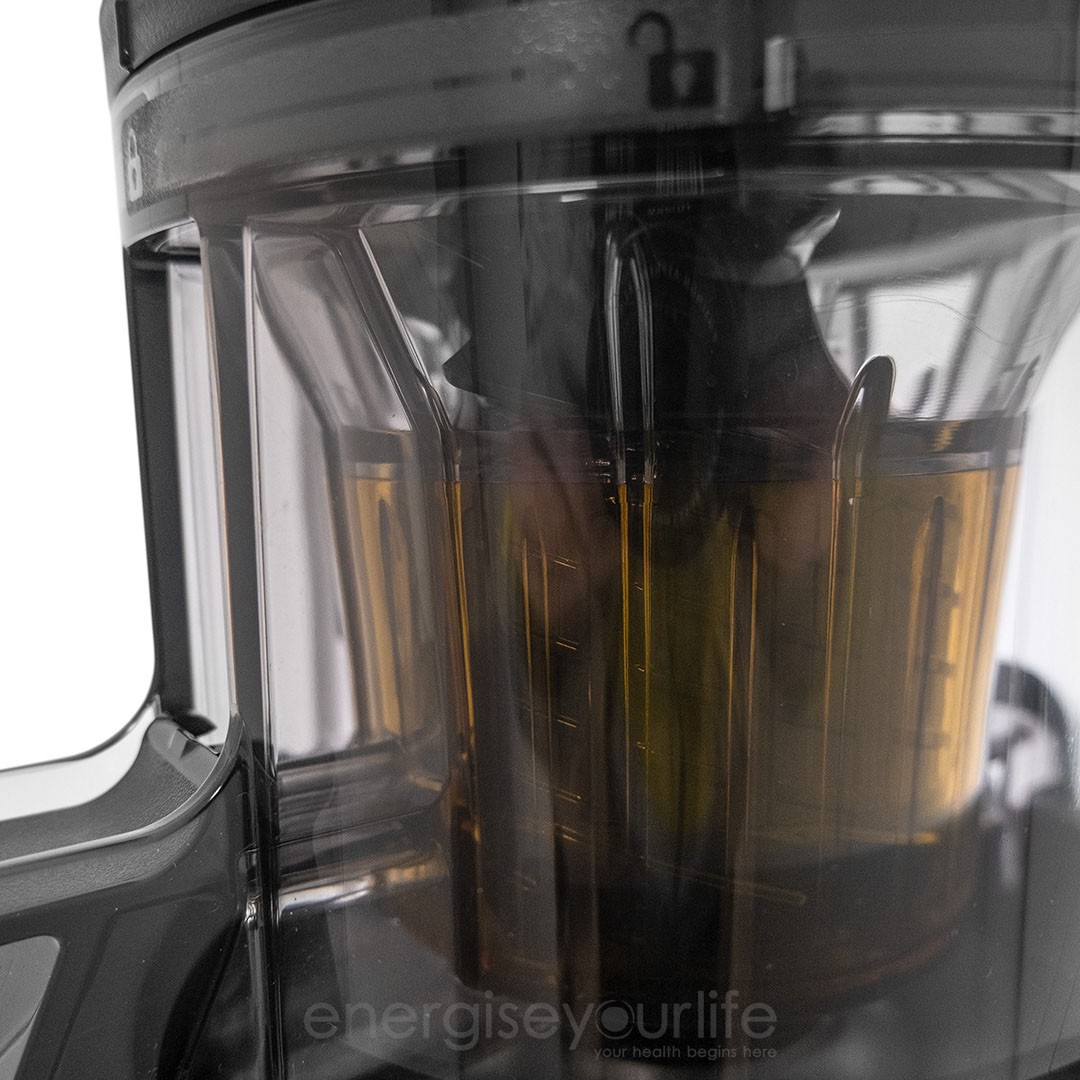 Hurom H300 Self-Feeding Slow Juicer in White | Energise Your Life