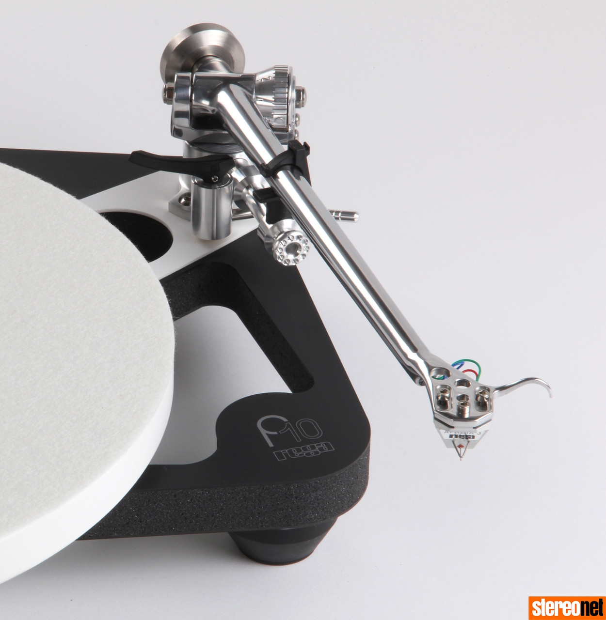 Rega RB2000 Tonearm - Stereophonic
