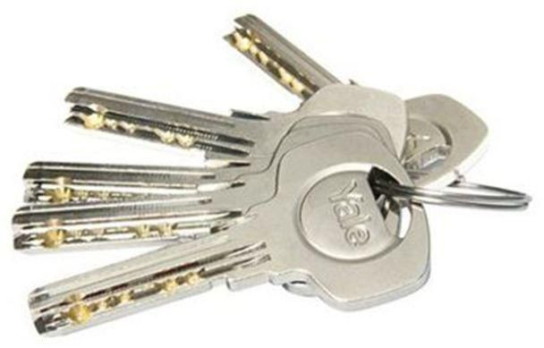 Yale Y120DB/60/135/1 c/w 5 Dimple Keys Security Padlock | Selffix DIY