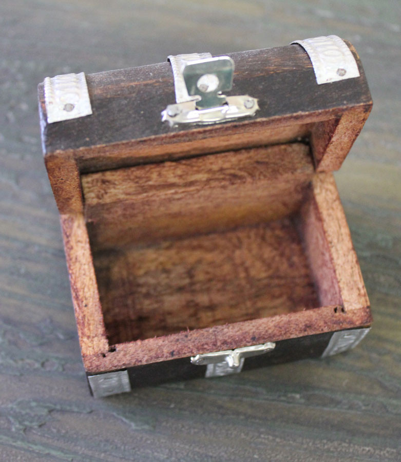 Tiny Seashell Treasure Chest - Shell Jewelry Box - Beach Wedding or ...