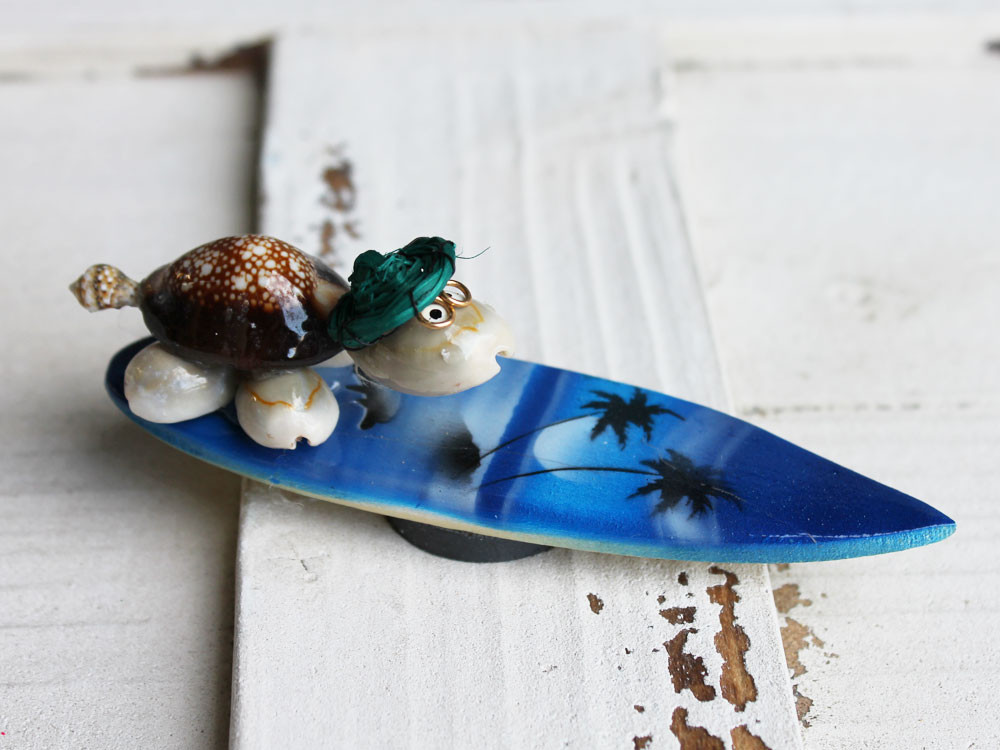Large Surfin Turtle with Color Surfboard - Sea Shell Novelty - Beach ...