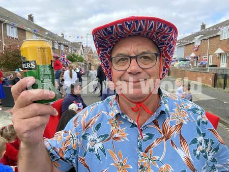 39463467-Paul Cowell raising a toast to the Queen during the Jubilee ...