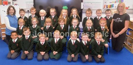 36902451-P1 pupils at Millington Primary School pictured with teacher ...