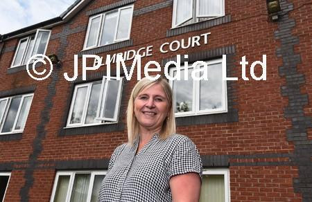 39032987-WIGAN - 29-06-21 Hospice in Your Care Home Awards 2021 - Kim ...