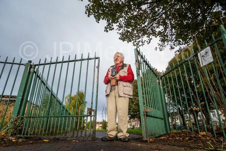39232962-Date: 4th November 2021. Picture James Hardisty. Dr Alec Gill ...