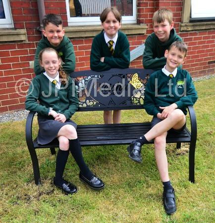 39025304-St. Aidan s Primary school pupils Marcee Wilkinson and twin ...