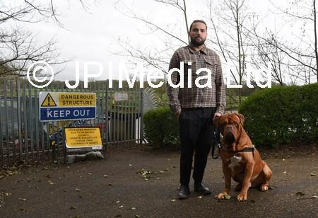 39402344-Photo Neil Cross; Glenn Cookson and Henry by the old tram ...