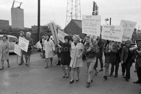 20021100-Newstead Colliery visit by NCB Chairman Lord Robens 1970-3 ...