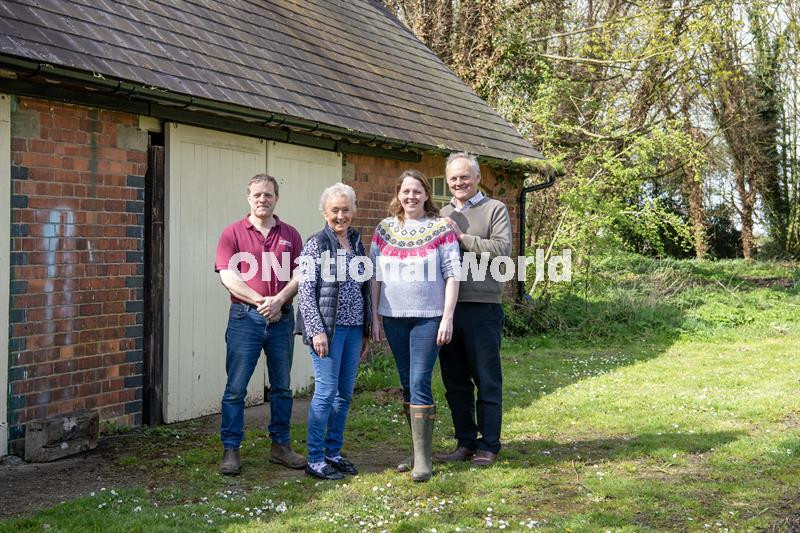 39952270-John Holtby, right , with his wife Caroline, daughter Rosie ...
