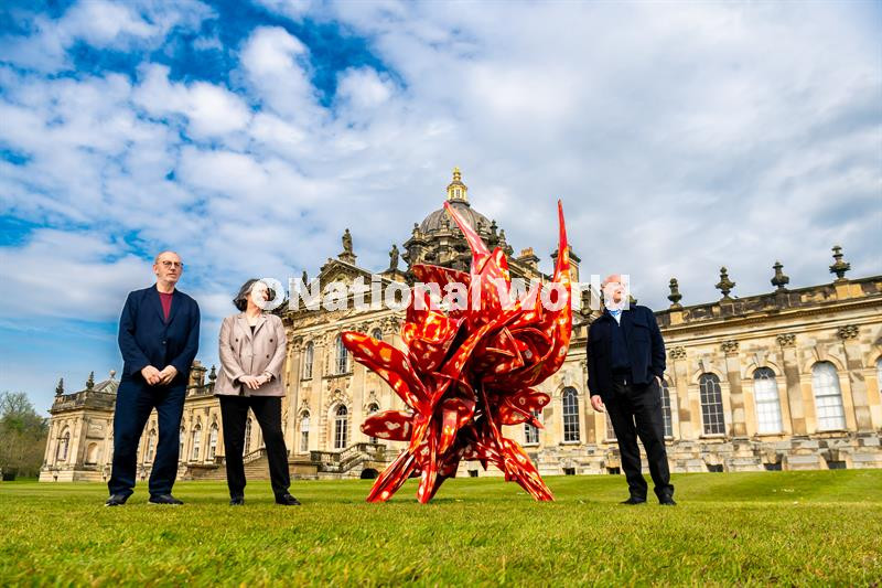 39962454-YP Magazine: The Honourable Nicholas Howard and his wife ...