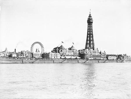 20086945-Blackpool Promenade Blackpool Historical Tower Promenade Big ...