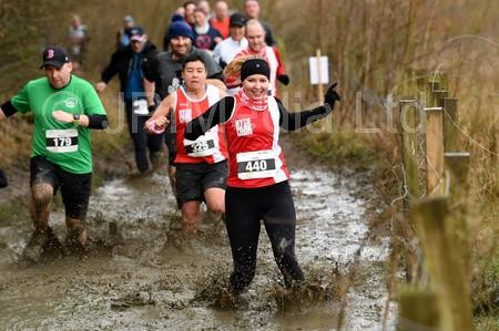 39321335-The TNT Race known as the Temple Newsam Ten. . Runners battle ...