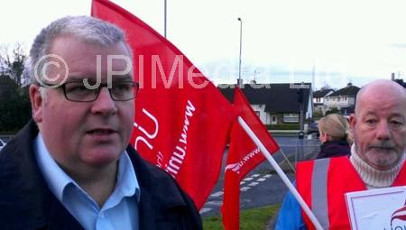 39378273-Unite Regional Officer Gareth Scott left with Unite Steward ...