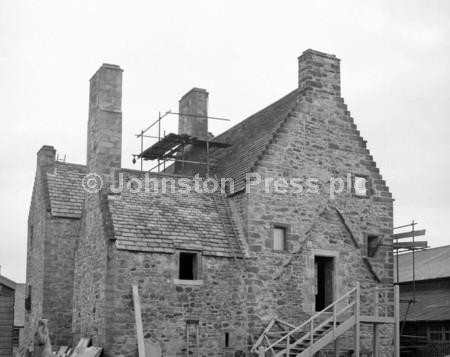 23445268-Stenhouse Mansion 17th Century Edinburgh, a house owned by ...
