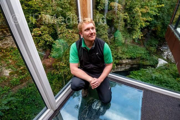 39587089-Date: 12th October 2022. Picture James Hardisty. Country Post ...