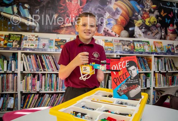 39608074-8 year old Albert McCormick who was born with only one arm is ...