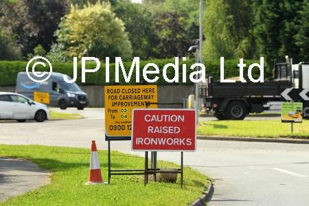 39072715-Photo Neil Cross; Work underway on the roundabouts on Croston ...