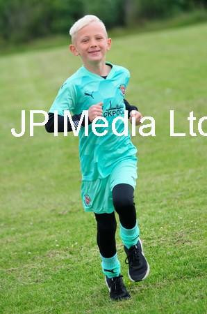 39019159-Finley Hughes, 9, is running from Fleetwood to Starr Gate tram ...