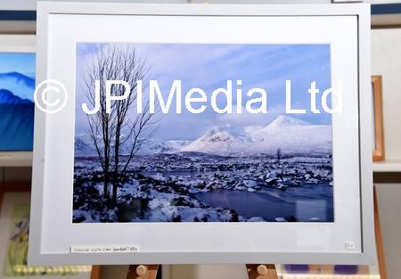39227090-Photo Neil Cross; In The Picture hospice fundraiser exhibition ...